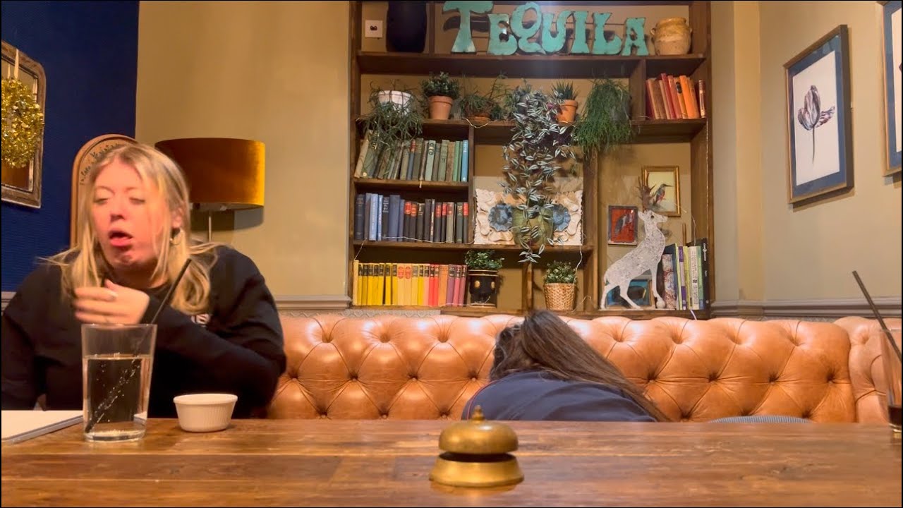 PUB LOGIC PODCAST | PABLO ESCOBAR HIPPOS | HOT CHOCOLATE BABY ...