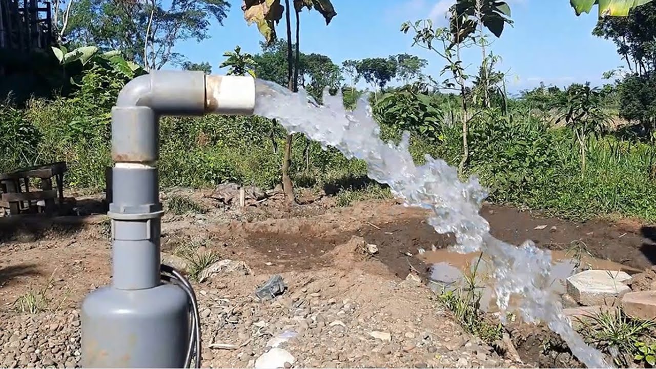 SUMUR BOR GUNUNG 🔴 Sukses di kedalaman 100 meter - YouTube