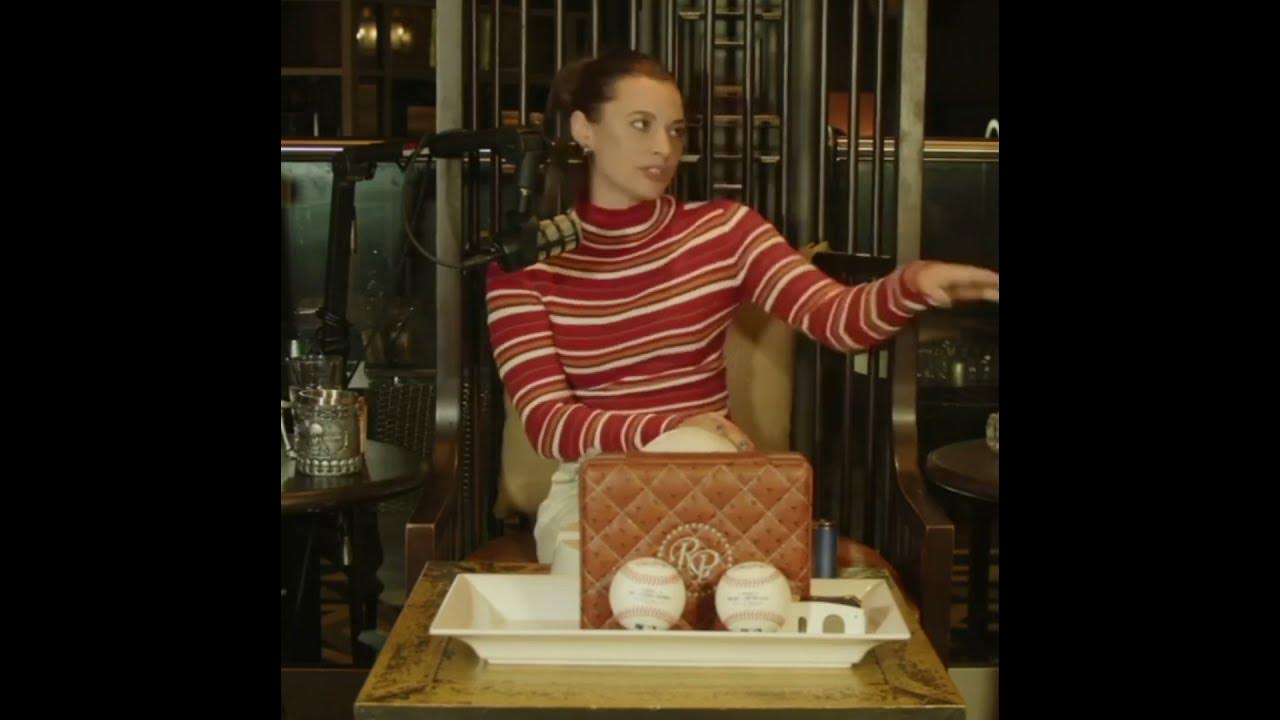 Authenticity on Camera: Why Being Yourself Wins #hannahmears - YouTube