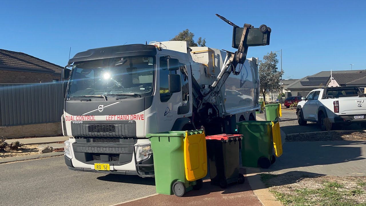Rockingham Garbage (RO52) - YouTube