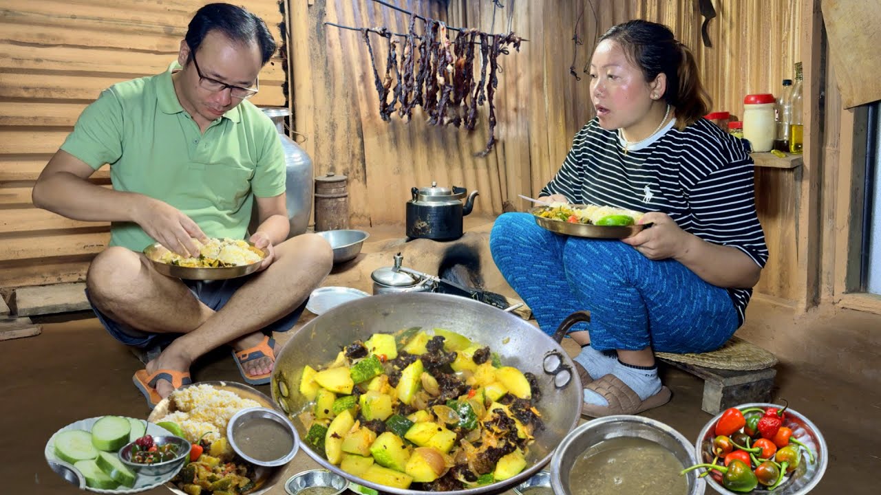 Dry Buff & Pumpkin Mix Curry Cooking in Village Style | Buff Recipe ...