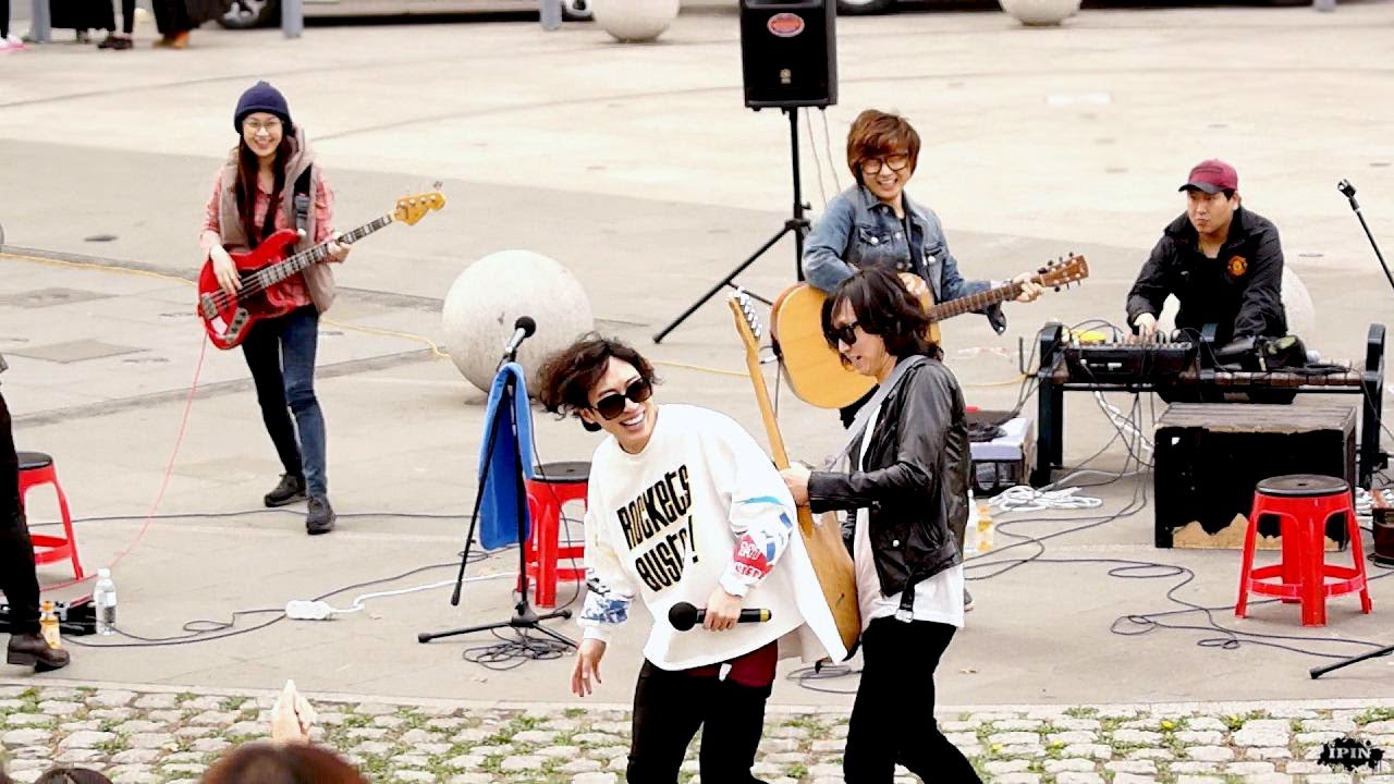 로맨틱펀치 - 여행을 떠나요 @ Yes APM 버스킹 20140330 - YouTube