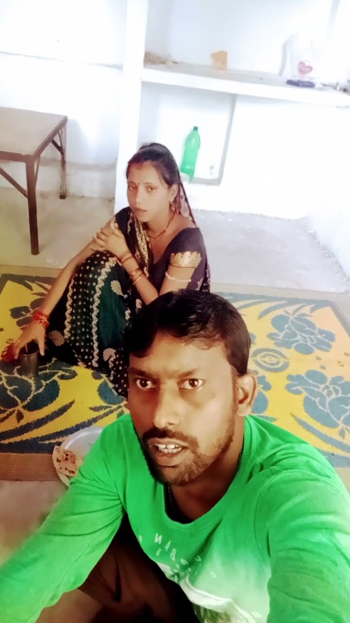 kaun se singer ne Gaya comment box mein - YouTube kaun se singer ne Gaya comment box mein - YouTube