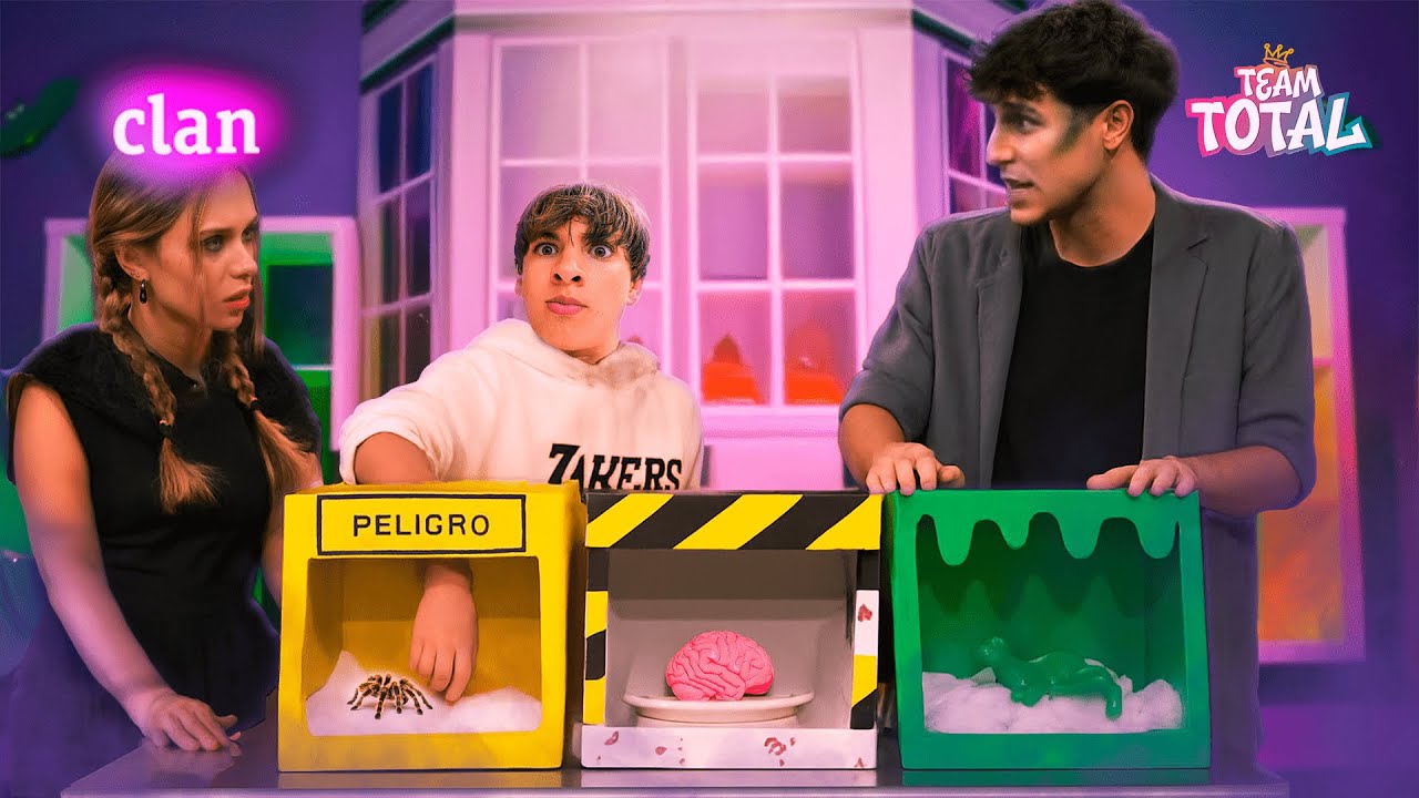 TEAM TOTAL - 😱 El Cromas juega a la MYSTERY BOX 🎃 | Clan TVE - YouTube