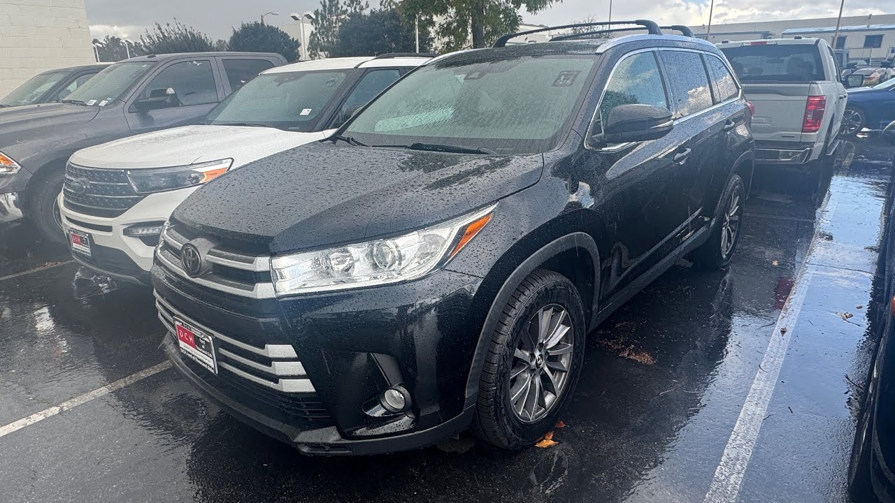 2019 Toyota Highlander XLE Horn - YouTube