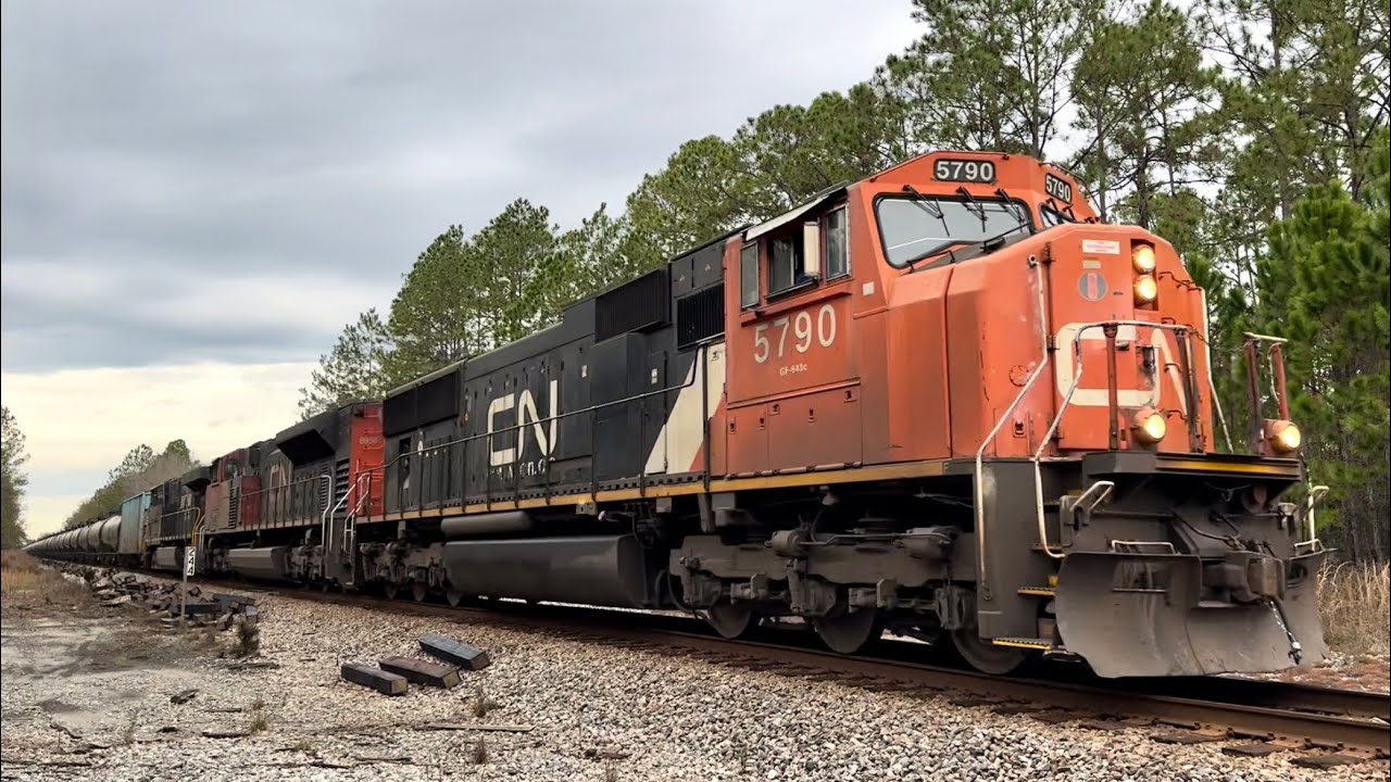 CN EMD SD75I 5790 With P3 Leads NS 64Q at Crawford, FL - YouTube