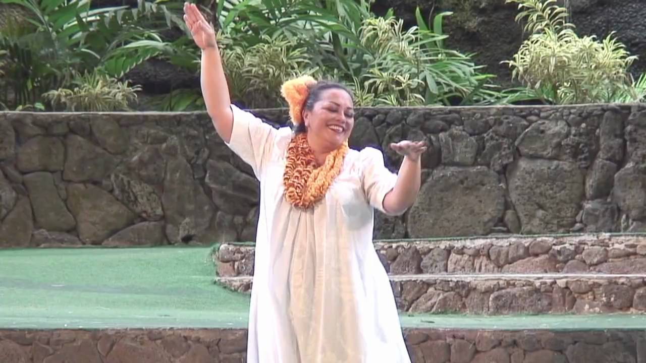 PCC Moanikeala 2010: Ilima Hula Studio - YouTube