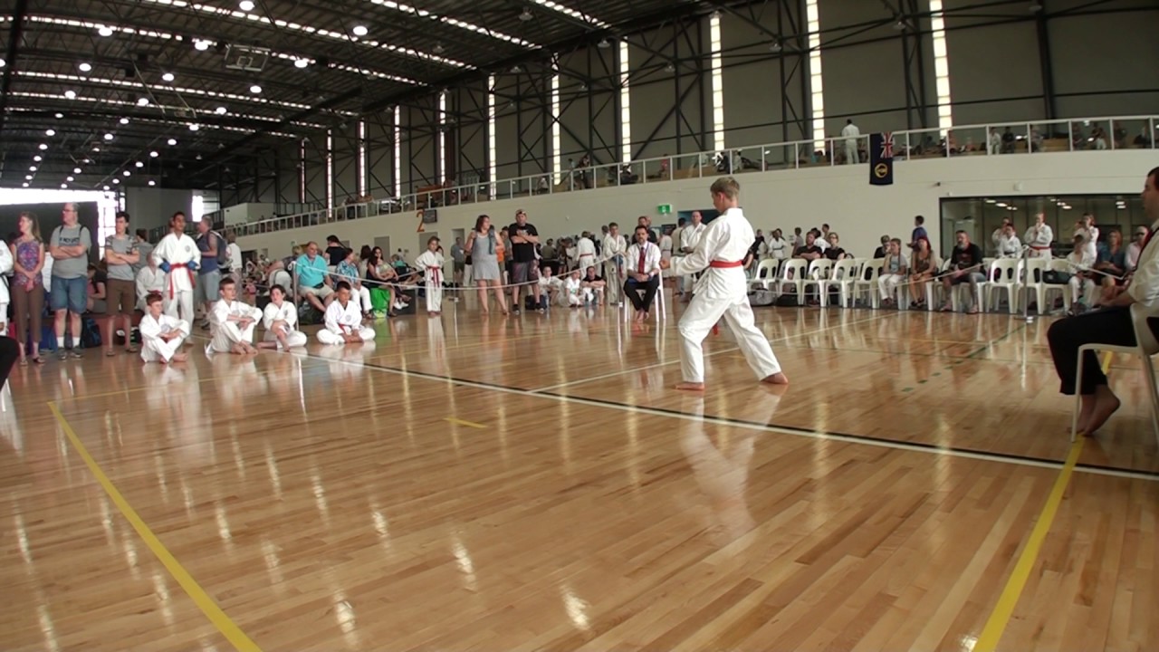 gkr aus nats 2016 11 19 rg11 12 13yrs male 8th 7th kata 04 saifa - YouTube