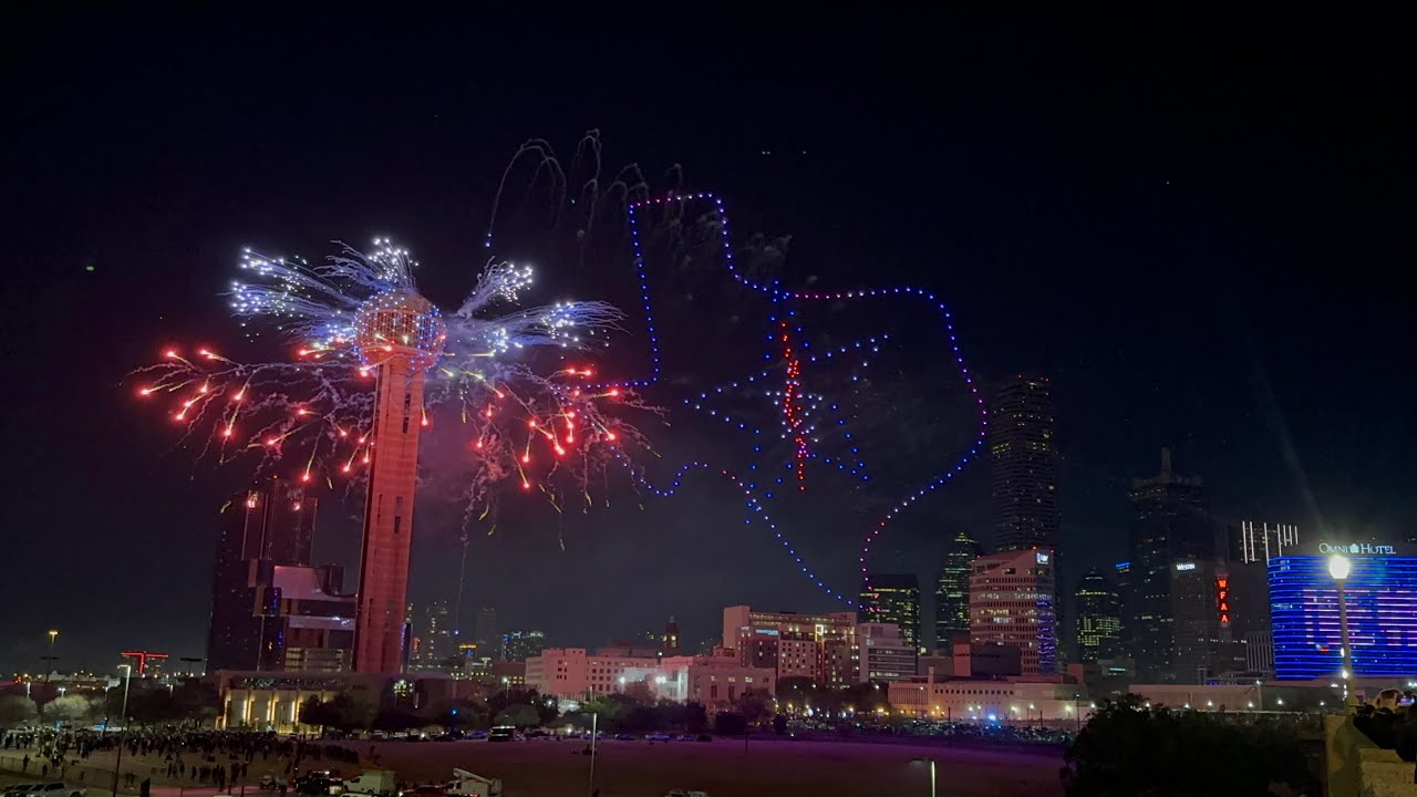 HAPPY NEW YEAR 2023 (Dallas Tx FIREWORKS) 🎆🎉🍾 - YouTube