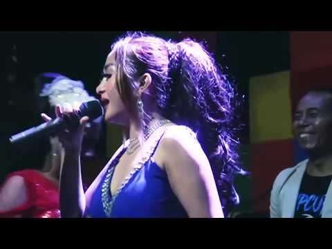 RIA NADA - RIA ASTARINA \