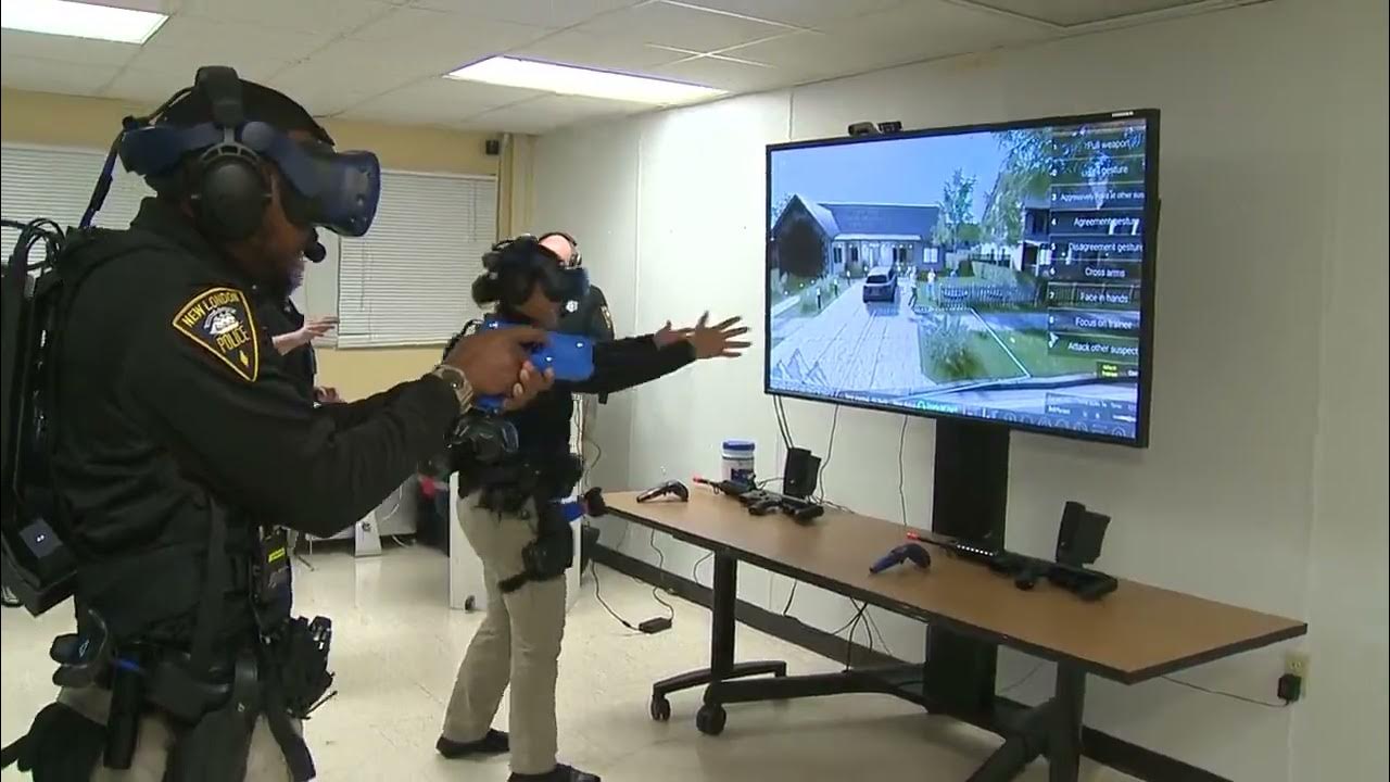Police Officers in New London Practice De-Escalation Skills in Virtual ...