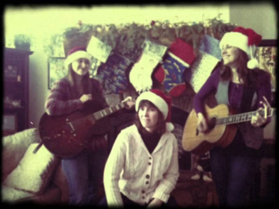 Yer Mom Sings "Wal-Mart" (the Christmas Version) - YouTube