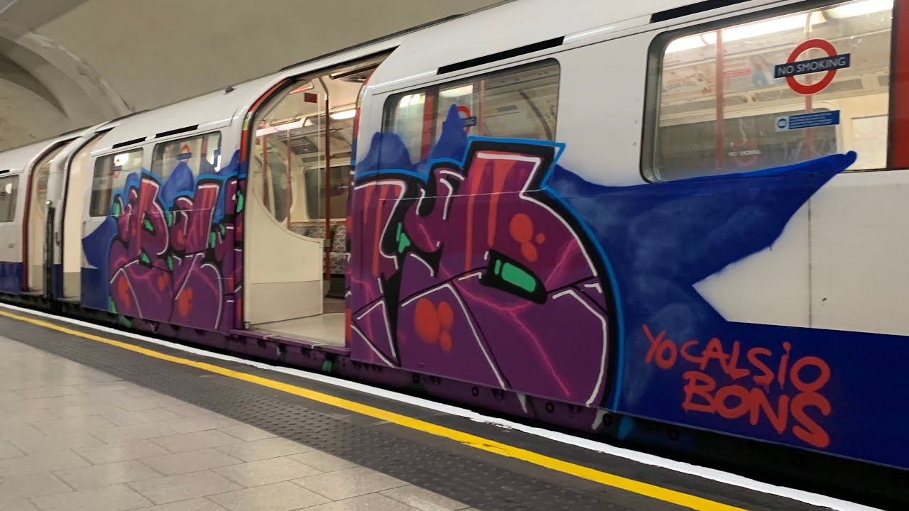 Bakerloo line Three separate units with graffiti caught on 26/02/23 ...