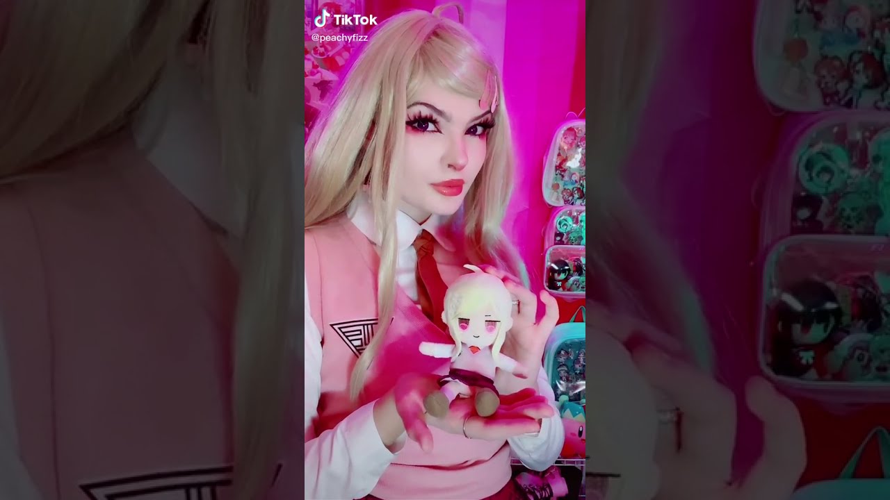 Peachyfizz be ing cute for 10 seconds - YouTube