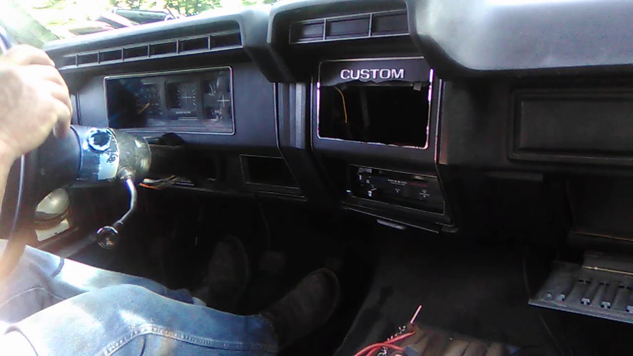 81 ford f100 three on the tree shifting - YouTube