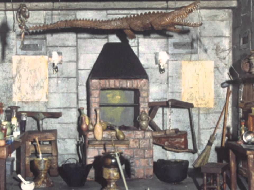 Michael Scott The Wizard - YouTube