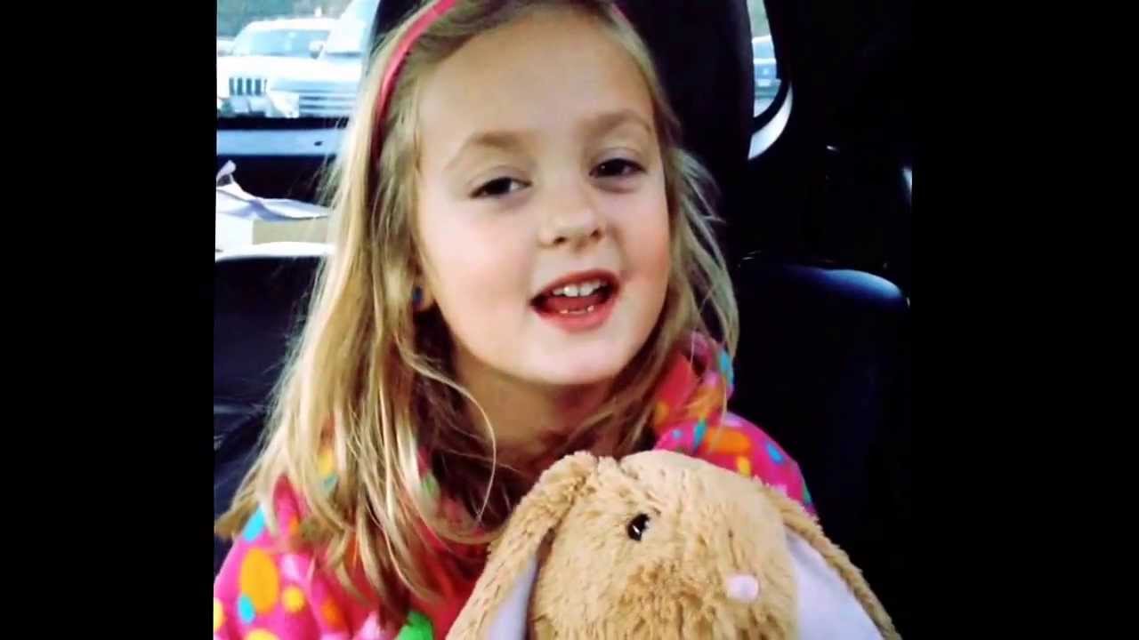 Livvi Rae- (cover snippet: Daydreamin' by Ariana Grande) - YouTube