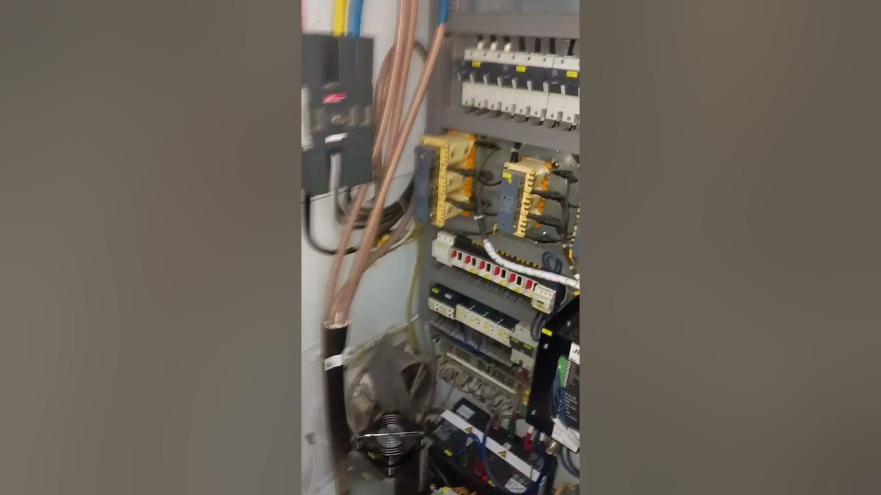 Sửa biến tần Nidec SP4403 công ty sợi bông OE. Liên hệ 0936615288 - YouTube