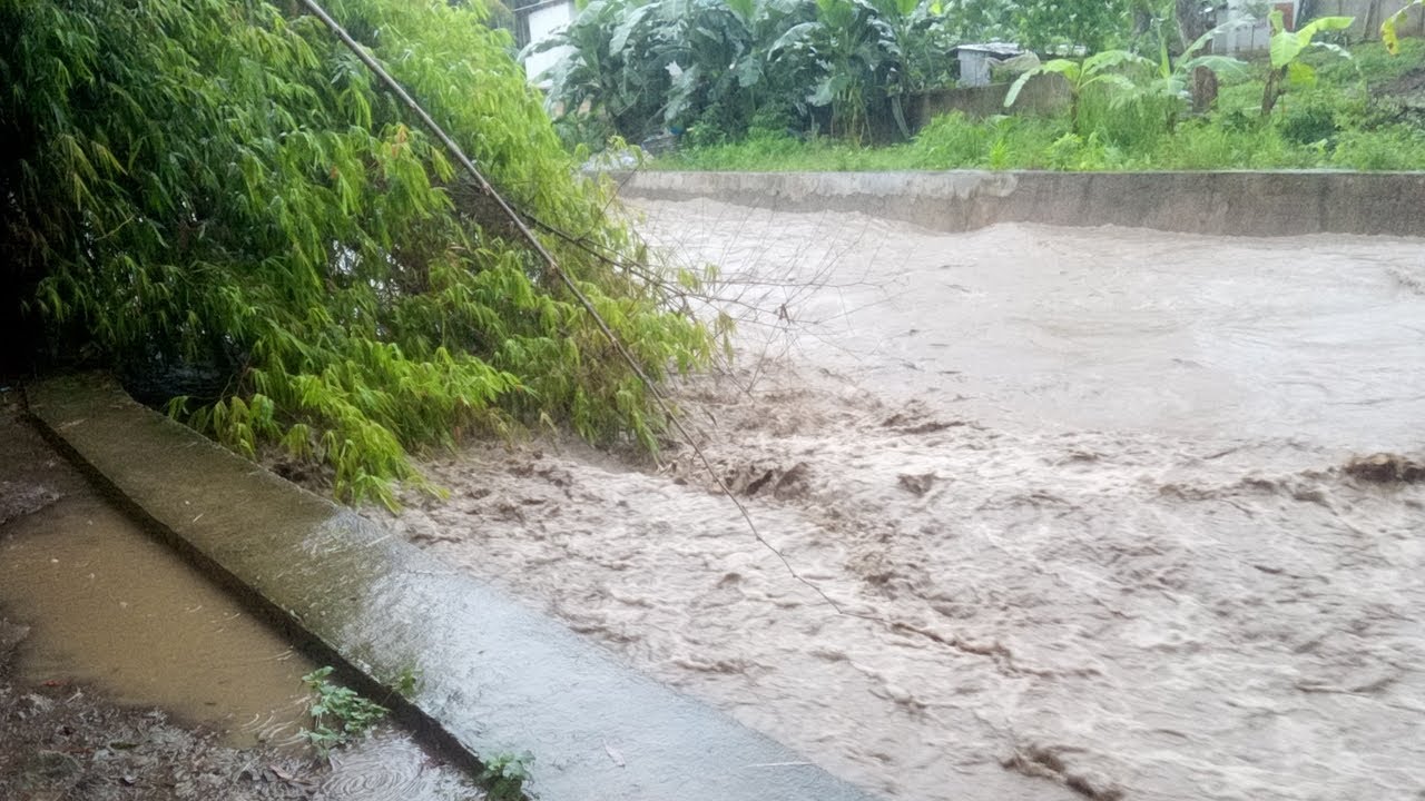Typhoon Agaton Flooding In Butuanon River Cebu City - YouTube
