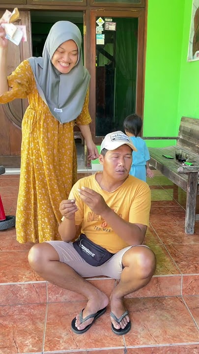 KECEPATAN TANGAN ISTRI #lucu #komedi #ngakak #hiburan #funny #shorts - YouTube