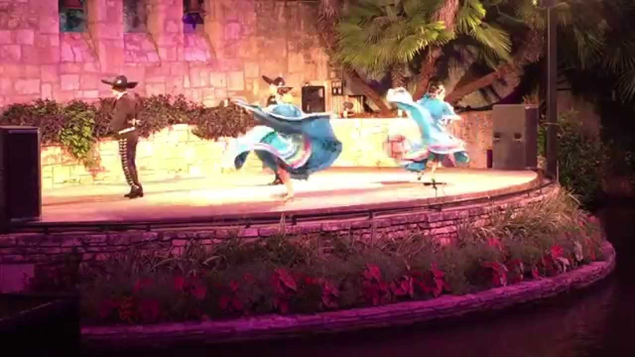 FIESTA NOCHE DEL RIO 3 JUL 2015 - YouTube