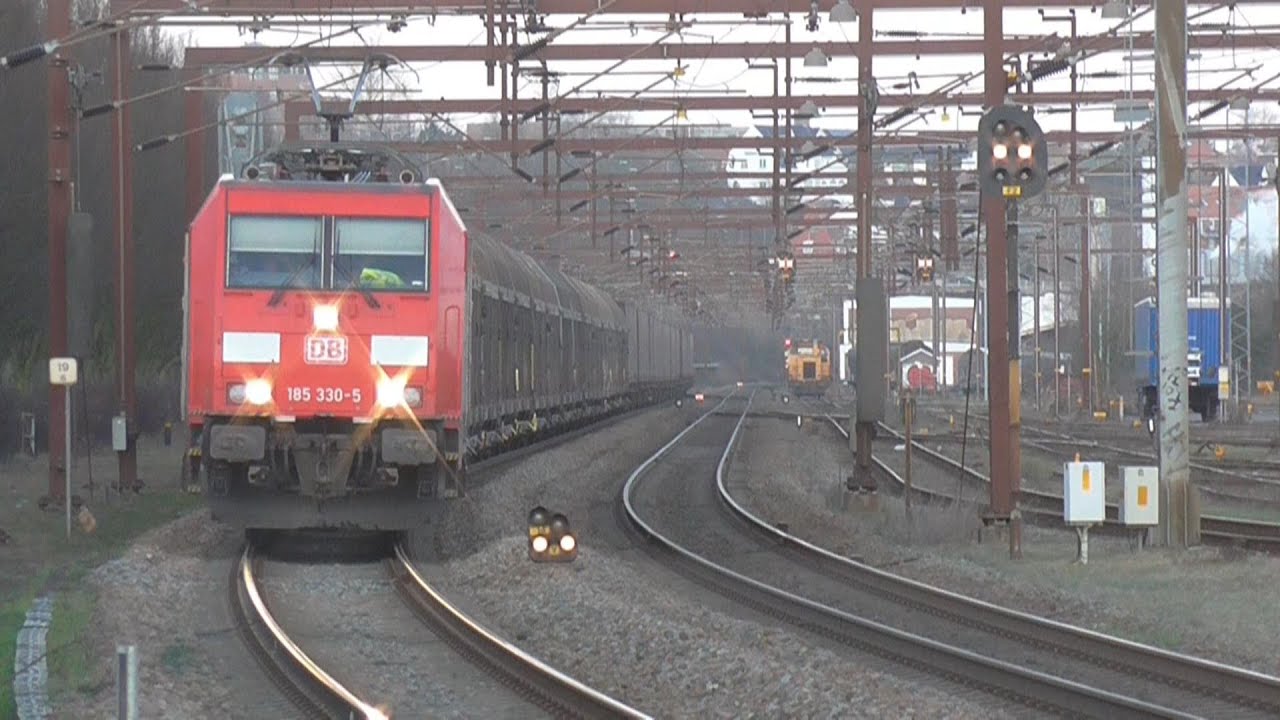 Tog på Kolding St [Trains at Kolding Station] - YouTube