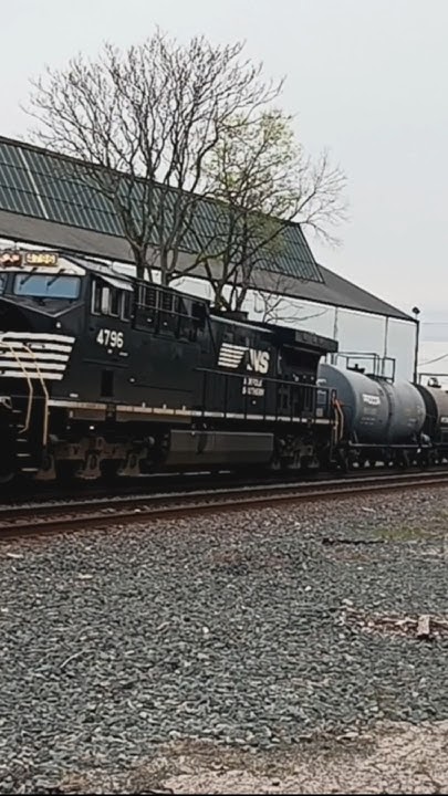 NS 4796 DPU - YouTube