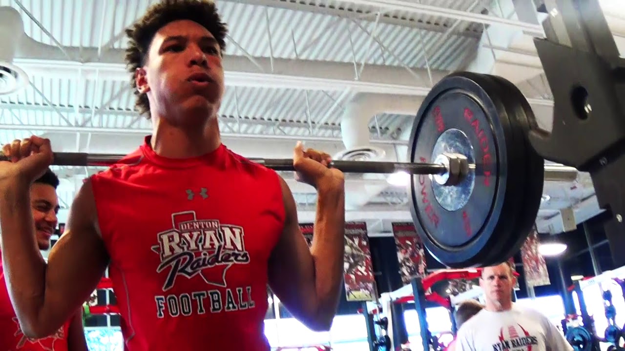 9th Grade Weightroom - YouTube