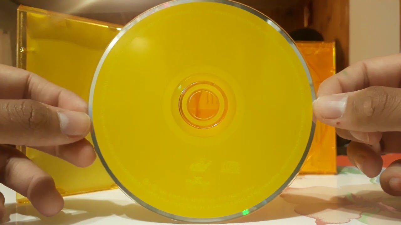 mostrándote la primera edición del álbum "amor amarillo " de Gustavo ...