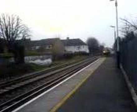SWT Class 458 Passing Through Mortlake - YouTube