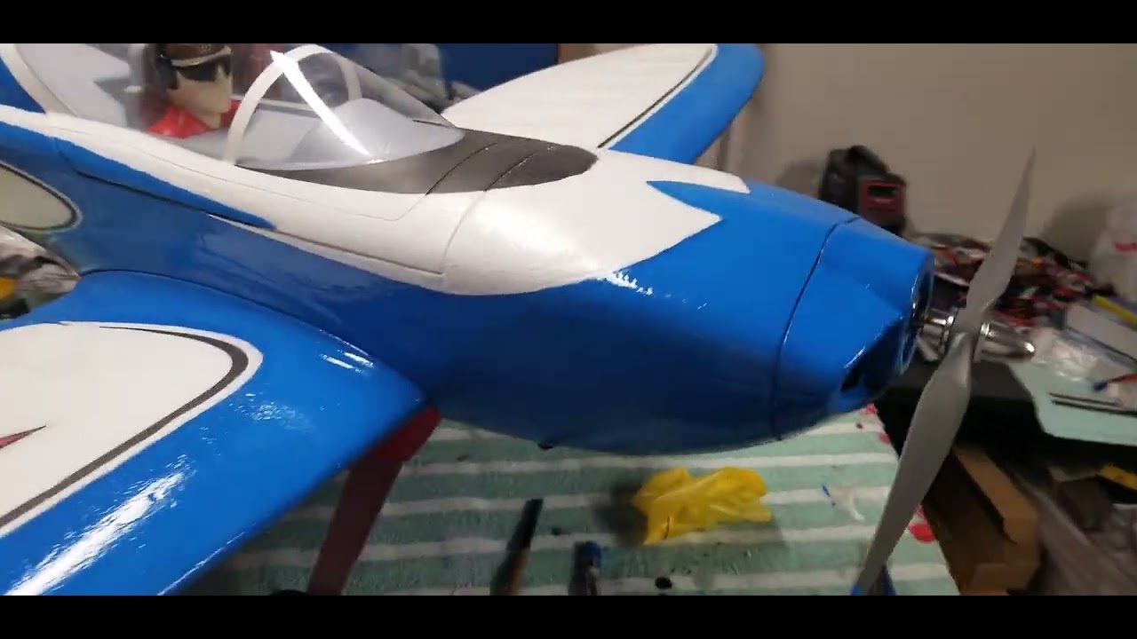 Commander RC repainted - YouTube