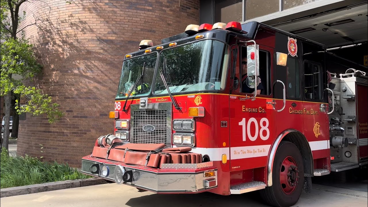 Chicago fire department Engine 108 responding - YouTube