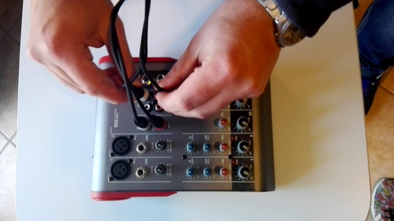 Collegamento di un pc e delle casse accanto a un mixer #2 - YouTube