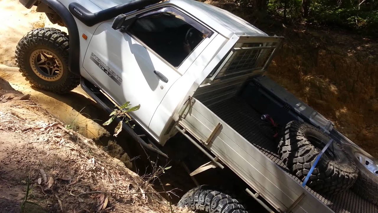 Little red gu ute - YouTube