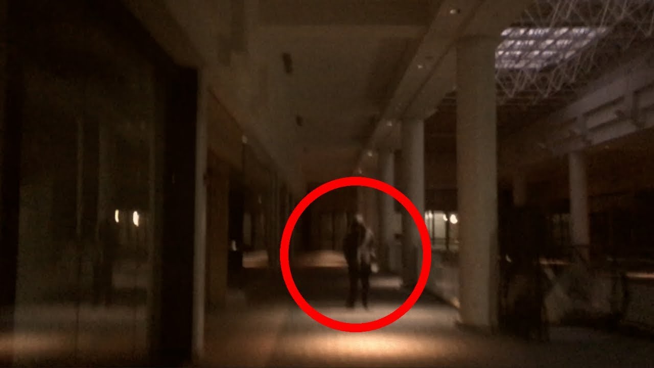Exploring A Haunted Abandoned Mall !!! (FOUND A WEIERD MAN INSIDE A ...