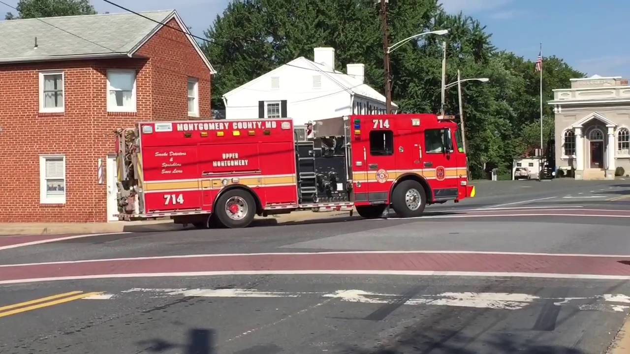 MCFRS Paramedic Engine 714 Responding - YouTube