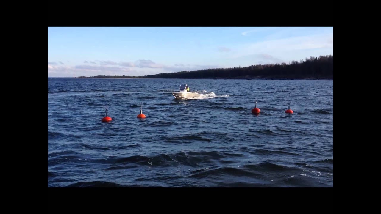 UMS 450 CC + Mercury F30 ELPT Efi test-drive on Tallinn Bay - YouTube