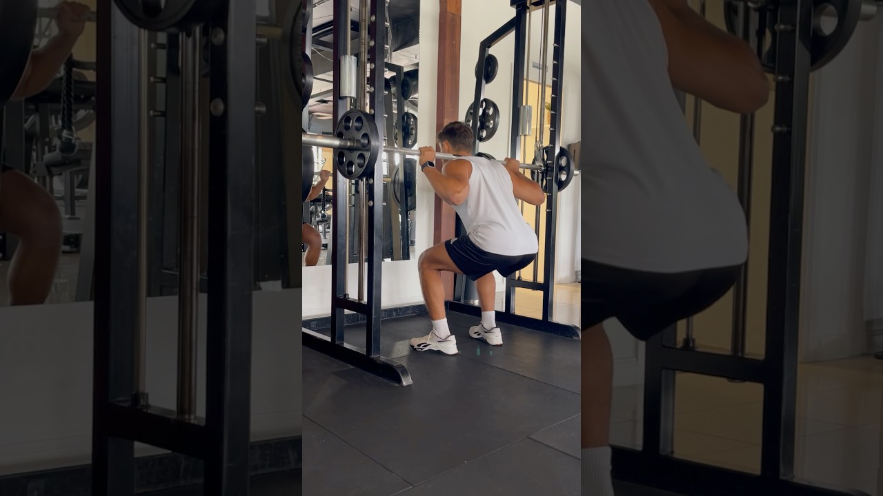 Smith Machine Back Squat - YouTube