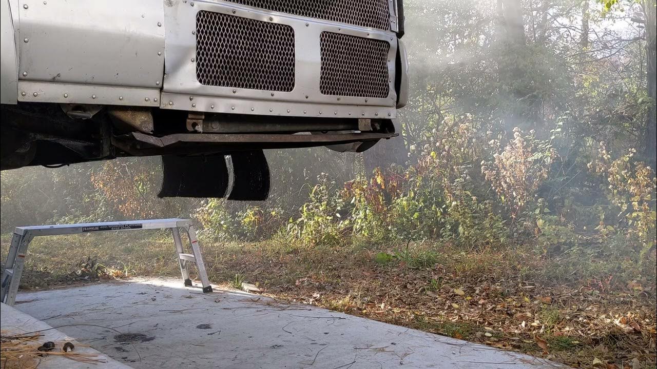 Cold start Detroit diesel 8v71 35f 2 stroke. - YouTube