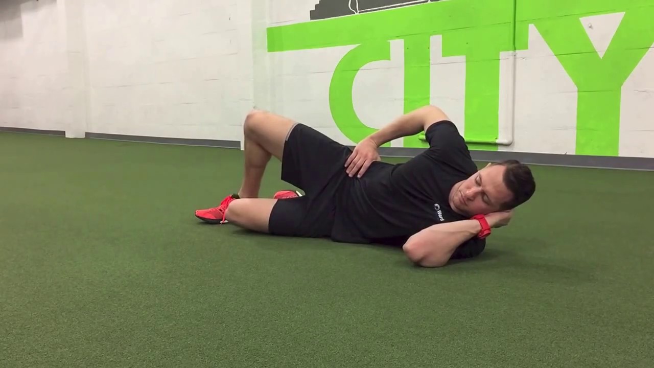 Sidelying Hip Internal Rotation - YouTube