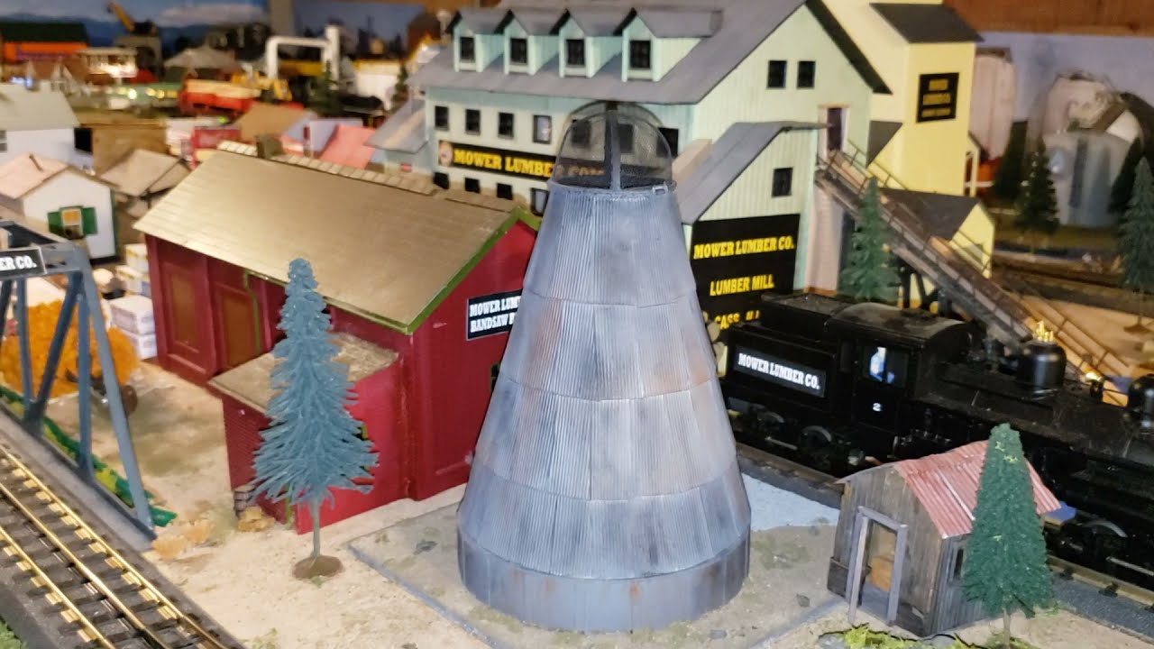 Lionel MOWER LUMBER CO. Shay in the town of CASS. - YouTube