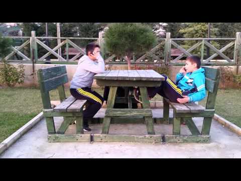 İki kanka bir korku canavarı