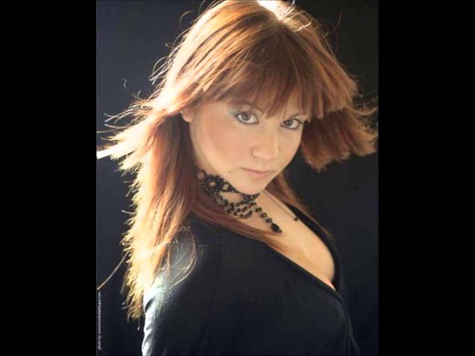 Singer Maria 1351 / 2 / www.maximaaa.com - YouTube