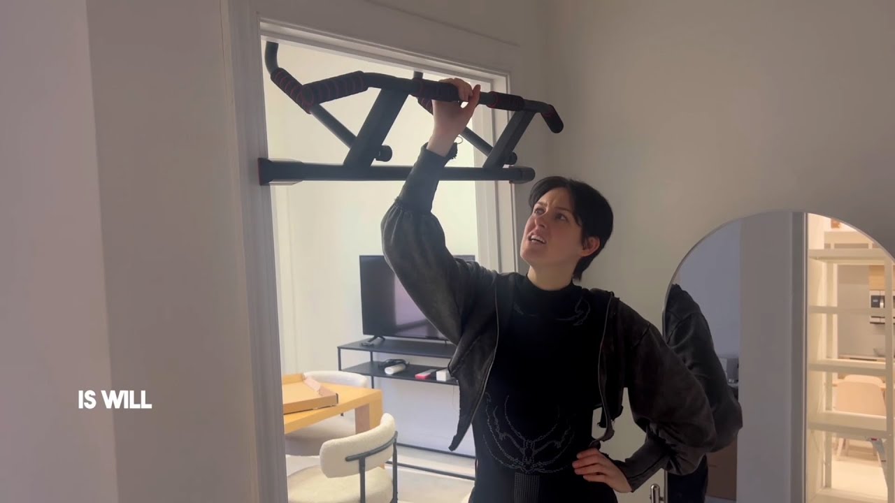 Easy Pull-Up Bar Setup and Home Workout Anyone Can Do! - YouTube
