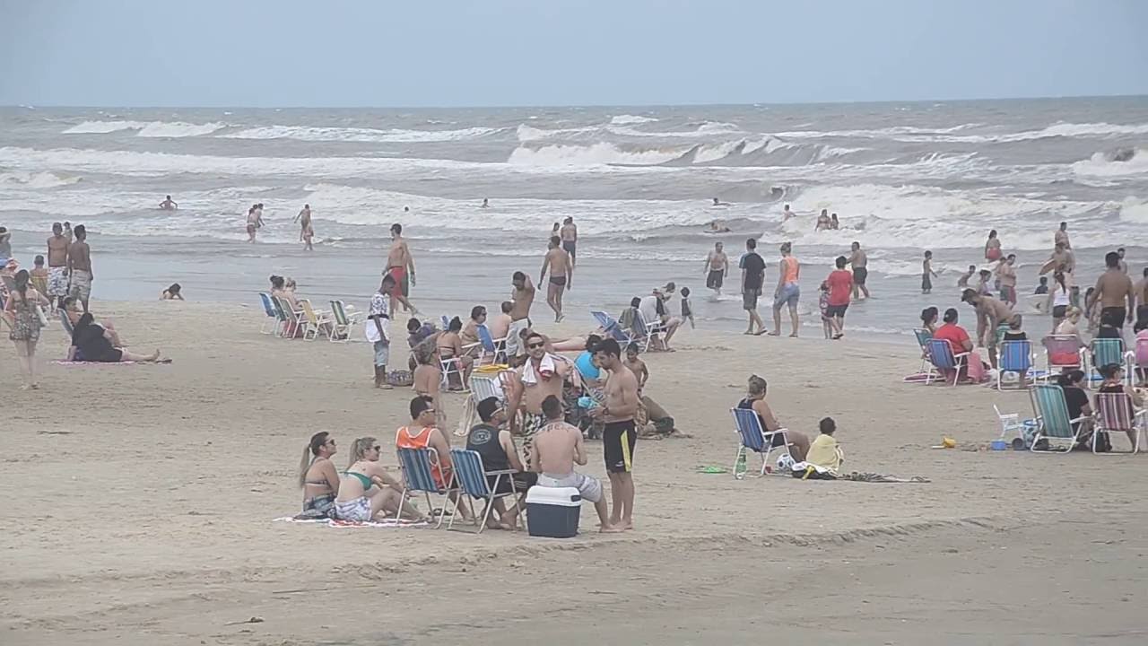 Praia bombando - Bal. Pinhal/praia de Magistério (Janeiro 2016) - YouTube