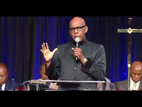 Bishop Joseph Walker III Preaching at the 109th COGIC Holy Convocation ...