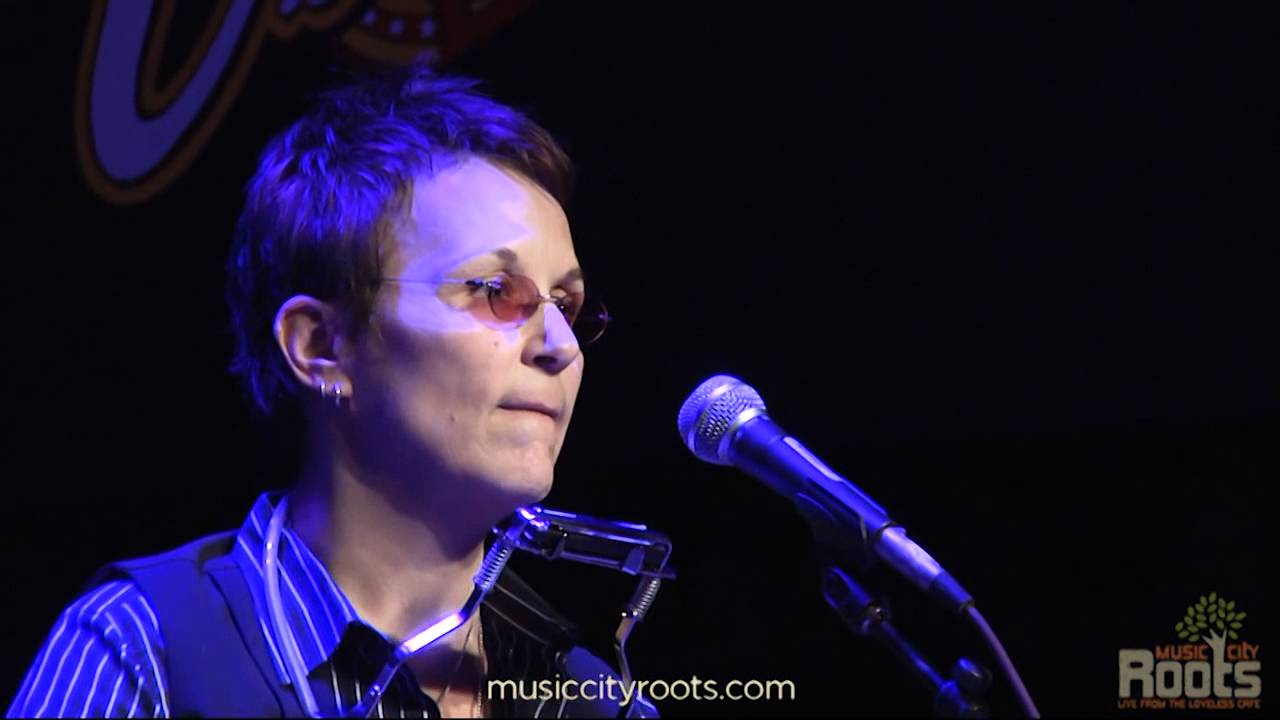 Mary Gauthier "Last of the Hobo Kings" - YouTube