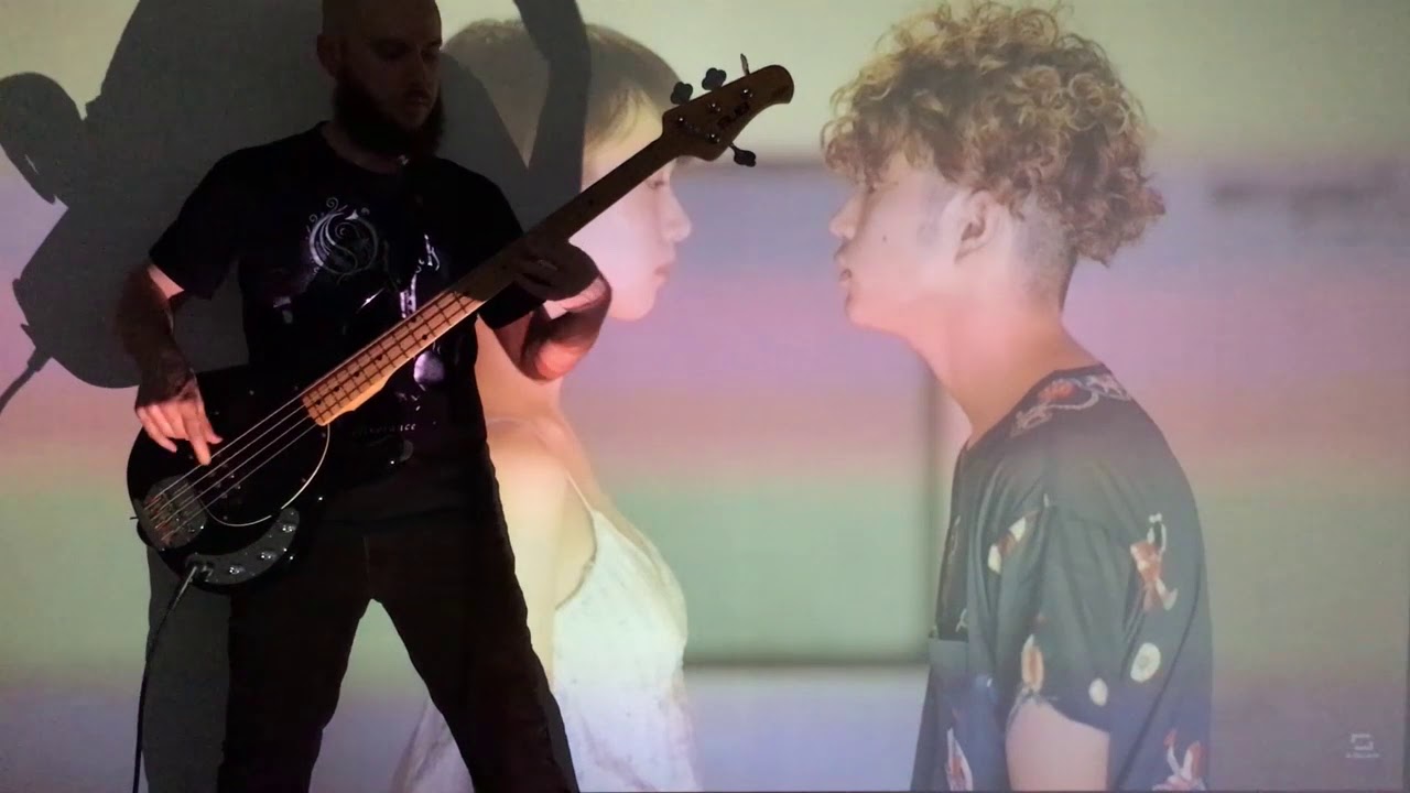 Frederic - Oddloop (bass cover) フレデリック - オドループ - YouTube