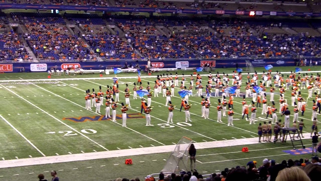 UTSA Spirit of San Antonio halftime 10-27-12 - YouTube