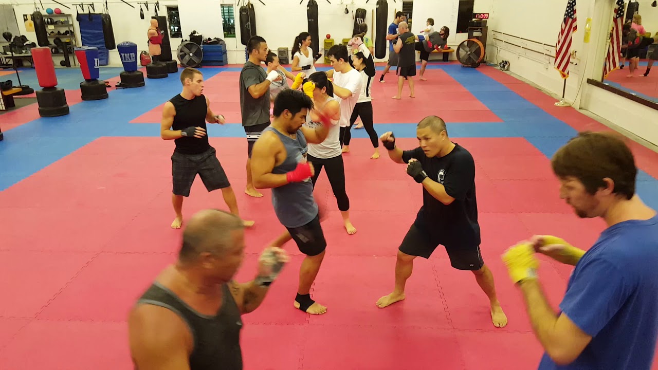 Hawaii's largest kickboxing gym 100 - YouTube